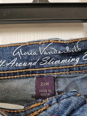 Gloria Vanderbilt | Shorts | Gloria Vanderbilt Allaround Slimming ...